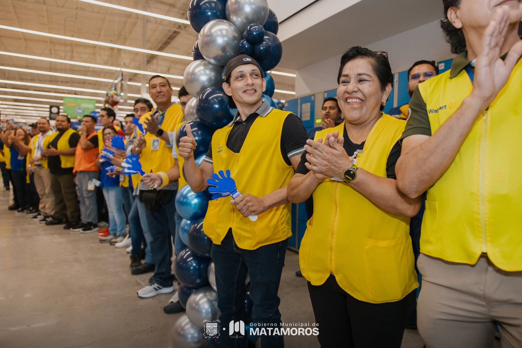 Inaugura Presidente Municipal nueva sucursal de Walmart en Matamoros